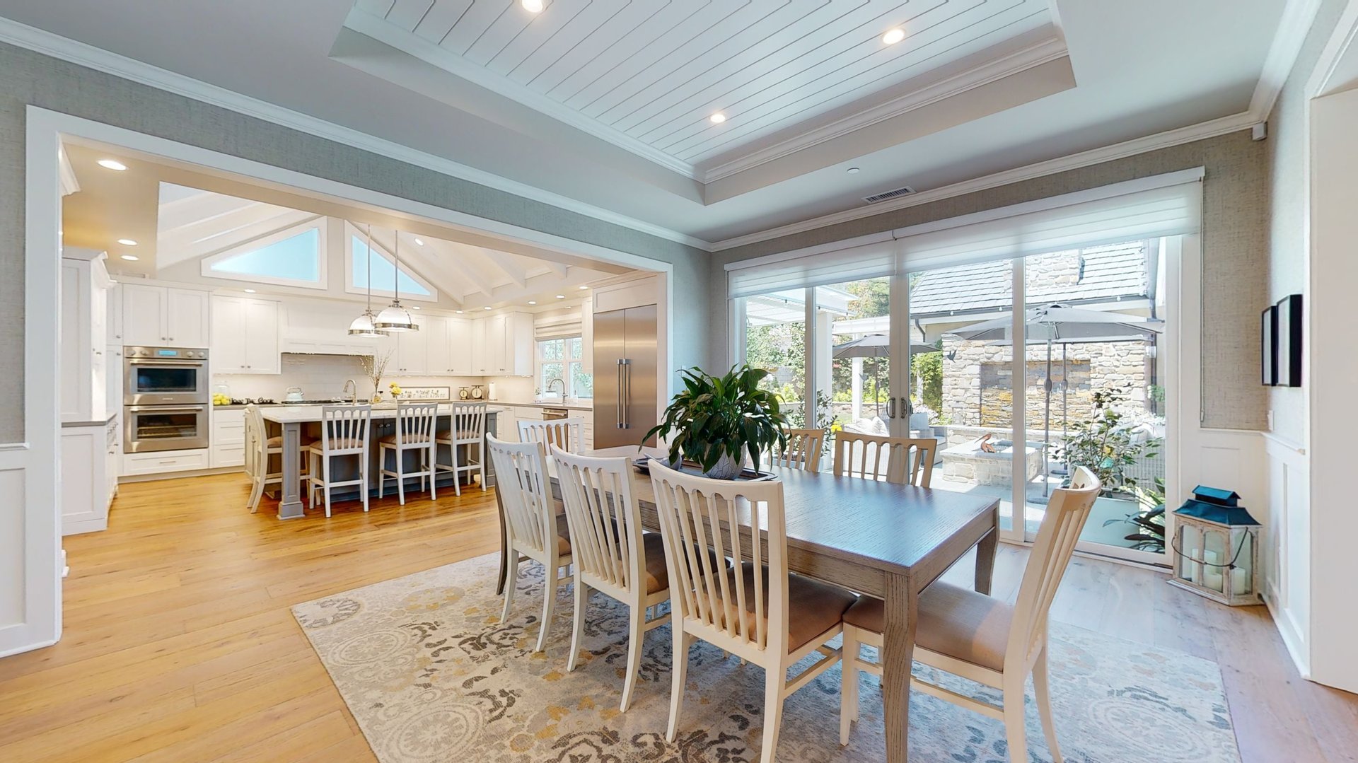 5461 E Las Lomas Street